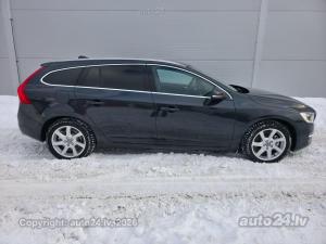 Grey Volvo V60 2015 in Tallinn, with an engine capacity of 2.00 L and mileage of 207 thousand km for 9990 €, photo 7 on AUTOMOTO.COM.LV