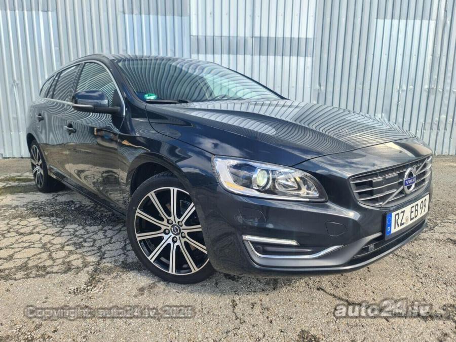 Grey Volvo V60 2015 in Tallinn, with an engine capacity of 2.00 L and mileage of 207 thousand km for 9990 €, photo 10 on AUTOMOTO.COM.LV