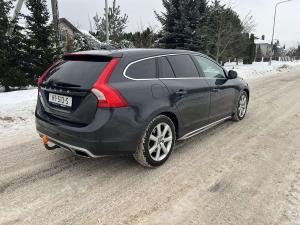 Grey Volvo V60 2015 in Kaunas, with an engine capacity of 1.98 L and mileage of 273 thousand km for 6950 €, photo 7 on AUTOMOTO.COM.LV
