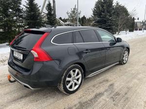 Grey Volvo V60 2015 in Kaunas, with an engine capacity of 1.98 L and mileage of 273 thousand km for 6950 €, photo 10 on AUTOMOTO.COM.LV
