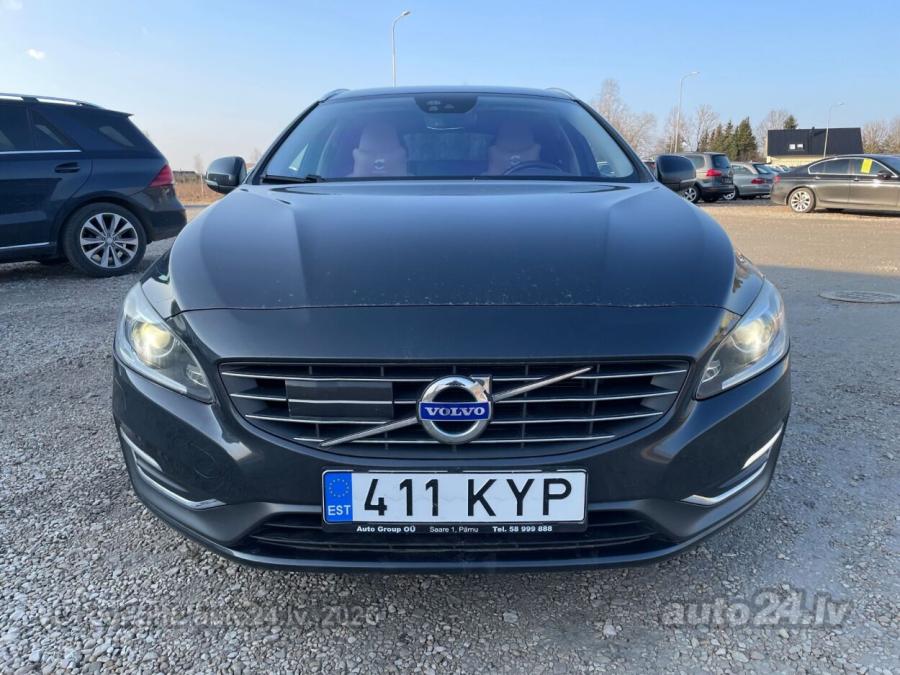 Grey Volvo V60 2015 in Tartu, with an engine capacity of 2.00 L and mileage of 263 thousand km for 9500 €, photo 2 on AUTOMOTO.COM.LV