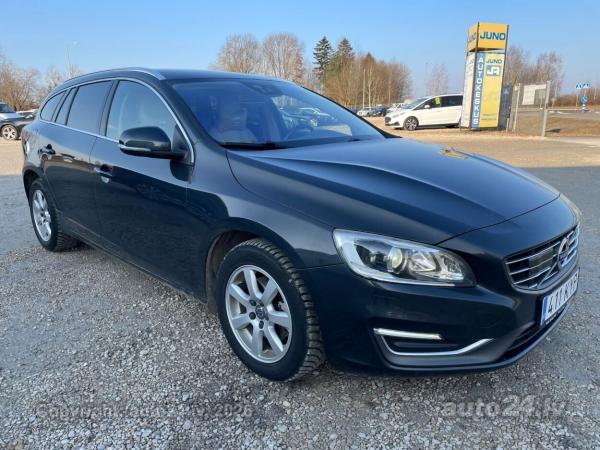 Grey Volvo V60 2015 in Tartu, with an engine capacity of 2.00 L and mileage of 263 thousand km for 9500 €, photo 3 on AUTOMOTO.COM.LV