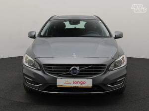 Grey Volvo V60 2015 in Vilnius, with an engine capacity of 2.40 L and mileage of 129 thousand km for 11999 €, photo 4 on AUTOMOTO.COM.LV