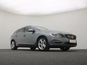 Grey Volvo V60 2015 in Vilnius, with an engine capacity of 2.40 L and mileage of 129 thousand km for 11999 €, photo 12 on AUTOMOTO.COM.LV