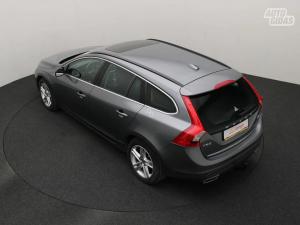 Grey Volvo V60 2015 in Vilnius, with an engine capacity of 2.40 L and mileage of 129 thousand km for 11999 €, photo 13 on AUTOMOTO.COM.LV