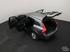 Grey Volvo V60 2015 in Vilnius, with an engine capacity of 2.40 L and mileage of 129 thousand km for 11999 €, photo 14 on AUTOMOTO.COM.LV
