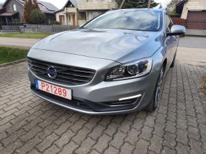 Grey Volvo V60 2015 in Marijampole, with an engine capacity of 2.40 L and mileage of 218 thousand km for 8900 €, photo 3 on AUTOMOTO.COM.LV
