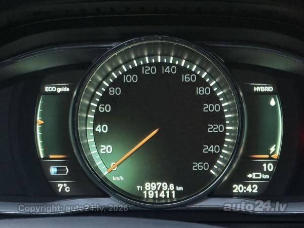 Серый Вольво B60 2015 в Таллин, объемом двигателя 2.40 л и пробегом 191 тыс. км за 10497 €, фото 9 на AUTOMOTO.COM.LV