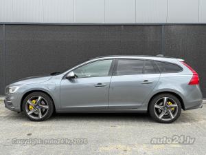 Pelēks Volvo V60 2015 Tartu, ar dzinēja tilpumu 2.40 L un nobraukumu 227 tūkst. km par 10900 €, foto 5 vietnē AUTOMOTO.COM.LV