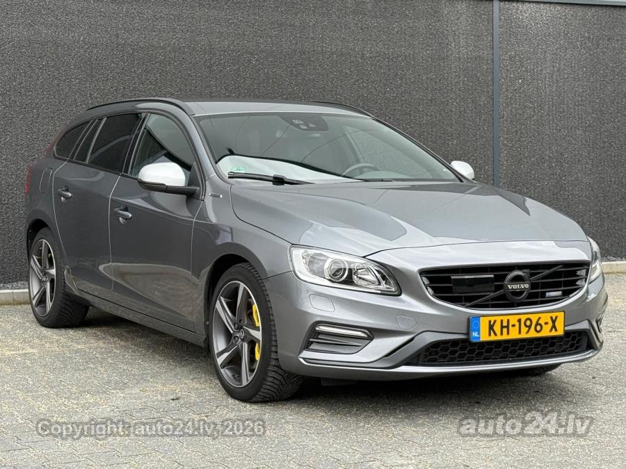 Pelēks Volvo V60 2015 Tartu, ar dzinēja tilpumu 2.40 L un nobraukumu 227 tūkst. km par 10900 €, foto 8 vietnē AUTOMOTO.COM.LV