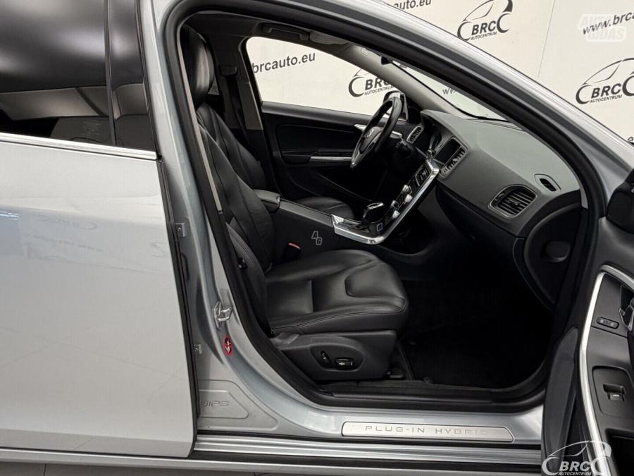 Серый Вольво B60 2015 в Авиженяй, объемом двигателя 2.40 л и пробегом 296 тыс. км за 6900 €, фото 5 на AUTOMOTO.COM.LV