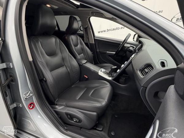 Grey Volvo V60 2015 in Avizieniai, with an engine capacity of 2.40 L and mileage of 296 thousand km for 6900 €, photo 7 on AUTOMOTO.COM.LV