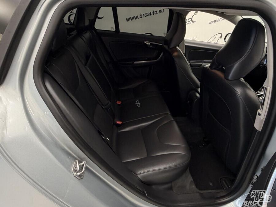 Серый Вольво B60 2015 в Авиженяй, объемом двигателя 2.40 л и пробегом 296 тыс. км за 6900 €, фото 11 на AUTOMOTO.COM.LV