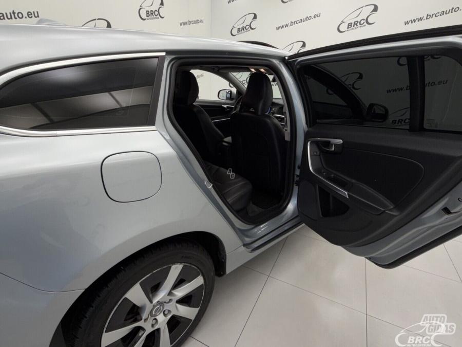 Серый Вольво B60 2015 в Авиженяй, объемом двигателя 2.40 л и пробегом 296 тыс. км за 6900 €, фото 13 на AUTOMOTO.COM.LV