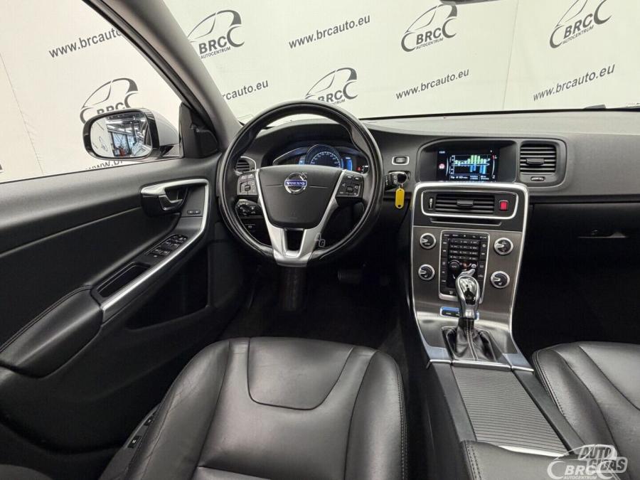 Серый Вольво B60 2015 в Авиженяй, объемом двигателя 2.40 л и пробегом 296 тыс. км за 6900 €, фото 14 на AUTOMOTO.COM.LV