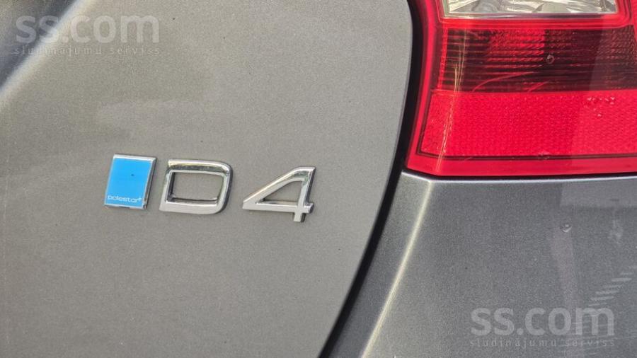 Grey Volvo V60 2015 in Jurmala, with an engine capacity of 2.00 L and mileage of 0 thousand km for 7950 €, photo 9 on AUTOMOTO.COM.LV
