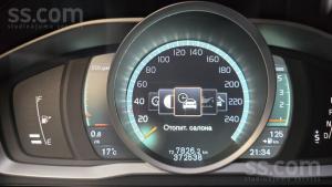Grey Volvo V60 2015 in Jurmala, with an engine capacity of 2.00 L and mileage of 0 thousand km for 7950 €, photo 16 on AUTOMOTO.COM.LV