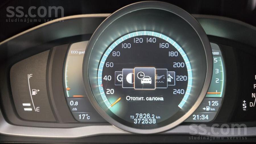 Grey Volvo V60 2015 in Jurmala, with an engine capacity of 2.00 L and mileage of 0 thousand km for 7950 €, photo 16 on AUTOMOTO.COM.LV