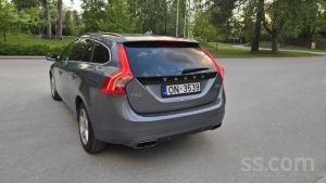 Grey Volvo V60 2015 in Jurmala, with an engine capacity of 2.00 L and mileage of 0 thousand km for 7950 €, photo 22 on AUTOMOTO.COM.LV