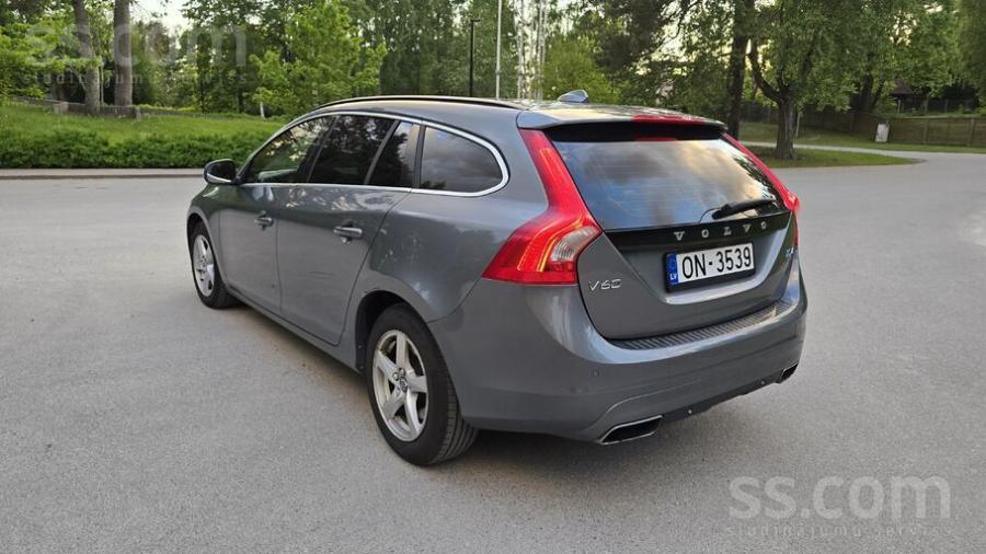 Grey Volvo V60 2015 in Jurmala, with an engine capacity of 2.00 L and mileage of 0 thousand km for 7950 €, photo 23 on AUTOMOTO.COM.LV