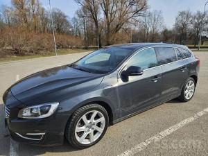 Grey Volvo V60 2015 in Riga, with an engine capacity of 2.40 L and mileage of 265 thousand km for 7500 €, photo  on AUTOMOTO.COM.LV