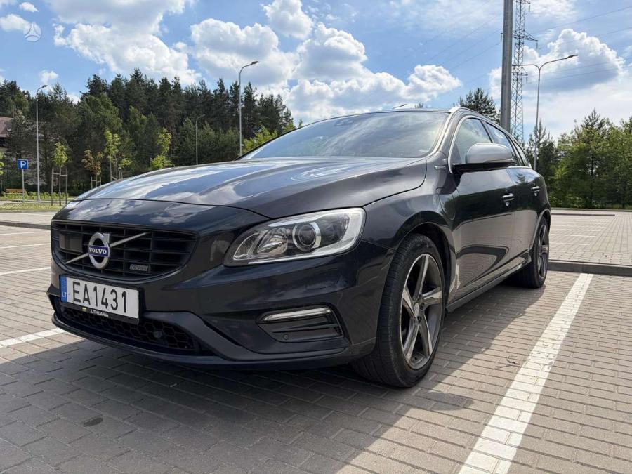 Серый Вольво B60 2015 в Вильнюс, объемом двигателя 2.40 л и пробегом 330 тыс. км за 7200 €, фото 1 на AUTOMOTO.COM.LV