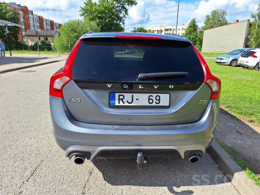 Серый Вольво B60 2015 в Валмиера, объемом двигателя 2.00 л и пробегом 267 тыс. км за 8000 €, фото 5 на AUTOMOTO.COM.LV