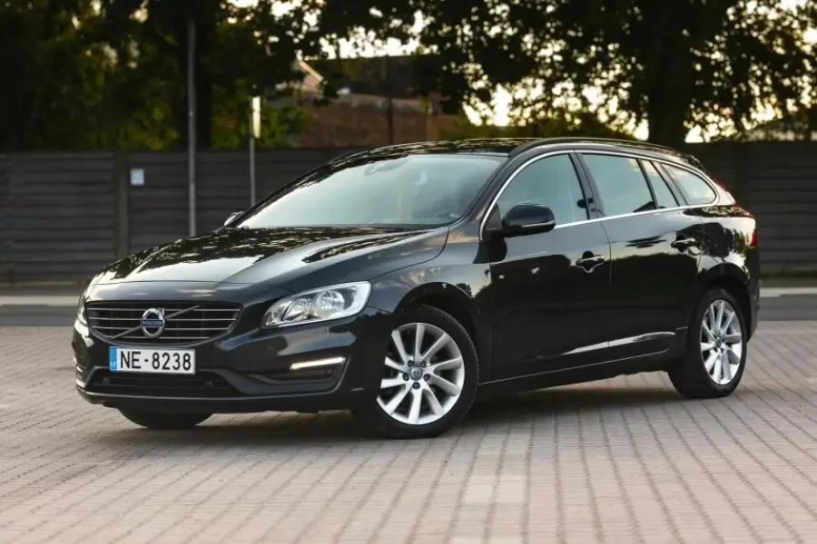 Серый Вольво B60 2015 в Елгава, объемом двигателя 2.00 л и пробегом 266 тыс. км за 10400 €, фото 1 на AUTOMOTO.COM.LV