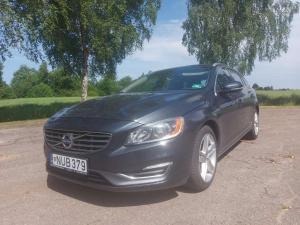 Grey Volvo V60 2015 in Rokiskis, with an engine capacity of 1.97 L and mileage of 231 thousand km for 8600 €, photo  on AUTOMOTO.COM.LV