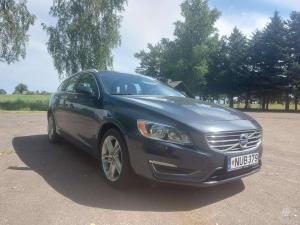 Pelēks Volvo V60 2015 Rokiškis, ar dzinēja tilpumu 1.97 L un nobraukumu 231 tūkst. km par 8600 €, foto 3 vietnē AUTOMOTO.COM.LV