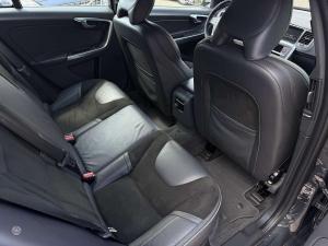 Grey Volvo V60 2015 in Kaunas, with an engine capacity of 1.97 L and mileage of 234 thousand km for 6699 €, photo 13 on AUTOMOTO.COM.LV