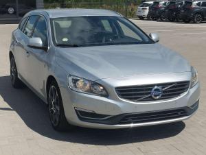 Pelēks Volvo V60 2015 Tauragė, ar dzinēja tilpumu 2.00 L un nobraukumu 240 tūkst. km par 6200 €, foto 3 vietnē AUTOMOTO.COM.LV