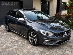 Pelēks Volvo V60 2015 Rīga, ar dzinēja tilpumu 2.40 L un nobraukumu 235 tūkst. km par 10975 €, foto  vietnē AUTOMOTO.COM.LV