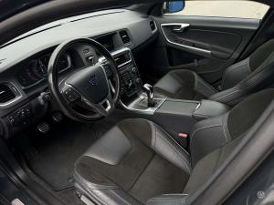 Pelēks Volvo V60 2015 Tauragė, ar dzinēja tilpumu 1.97 L un nobraukumu 234 tūkst. km par 6750 €, foto 13 vietnē AUTOMOTO.COM.LV