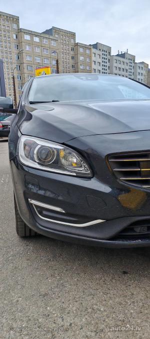 Серый Вольво B60 2015 в Таллин, объемом двигателя 2.40 л и пробегом 330 тыс. км за 5600 €, фото  на AUTOMOTO.COM.LV