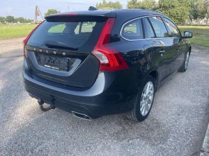 Grey Volvo V60 2015 in Kaunas, with an engine capacity of 1.97 L and mileage of 258 thousand km for 6250 €, photo 13 on AUTOMOTO.COM.LV
