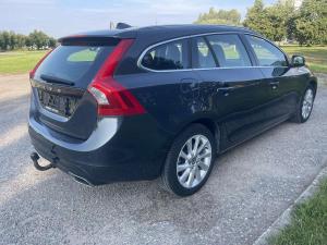 Grey Volvo V60 2015 in Kaunas, with an engine capacity of 1.97 L and mileage of 258 thousand km for 6250 €, photo 14 on AUTOMOTO.COM.LV