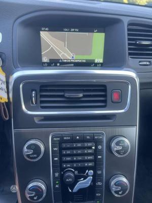 Grey Volvo V60 2015 in Kaunas, with an engine capacity of 1.97 L and mileage of 258 thousand km for 6250 €, photo 20 on AUTOMOTO.COM.LV