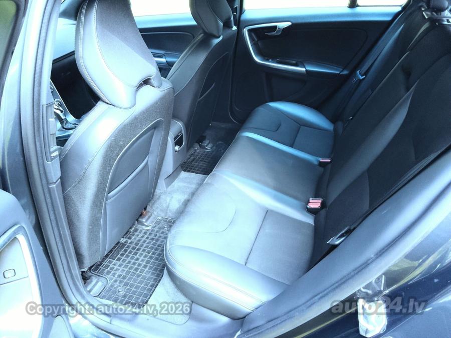 Серый Вольво B60 2015 в Выру, объемом двигателя 2.00 л и пробегом 222 тыс. км за 7500 €, фото 6 на AUTOMOTO.COM.LV