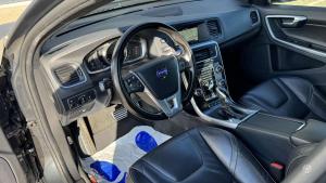 Grey Volvo V60 2015 in Vilnius, with an engine capacity of 2.40 L and mileage of 265 thousand km for 7990 €, photo 16 on AUTOMOTO.COM.LV