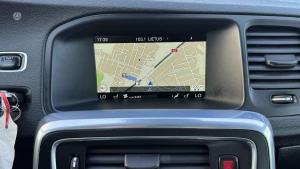 Grey Volvo V60 2015 in Vilnius, with an engine capacity of 2.40 L and mileage of 265 thousand km for 7990 €, photo 27 on AUTOMOTO.COM.LV