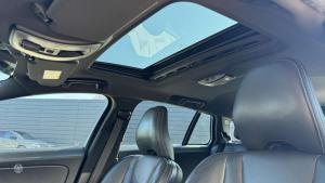 Grey Volvo V60 2015 in Vilnius, with an engine capacity of 2.40 L and mileage of 265 thousand km for 7990 €, photo 33 on AUTOMOTO.COM.LV