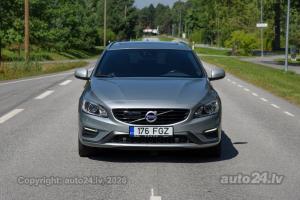 Grey Volvo V60 2015 in Parnu, with an engine capacity of 2.40 L and mileage of 251 thousand km for 10400 €, photo 3 on AUTOMOTO.COM.LV