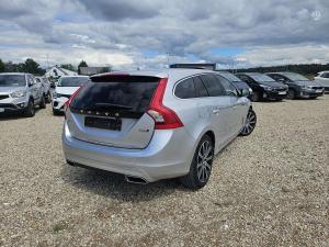 Grey Volvo V60 2015 in Taurage, with an engine capacity of 2.40 L and mileage of 300 thousand km for 6350 €, photo 7 on AUTOMOTO.COM.LV
