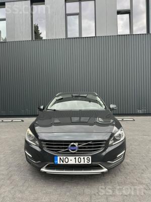 Pelēks Volvo V60 2015 Jelgava, ar dzinēja tilpumu 2.00 L un nobraukumu 277 tūkst. km par 5900 €, foto 4 vietnē AUTOMOTO.COM.LV