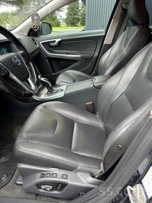 Pelēks Volvo V60 2015 Jelgava, ar dzinēja tilpumu 2.00 L un nobraukumu 277 tūkst. km par 5900 €, foto 10 vietnē AUTOMOTO.COM.LV