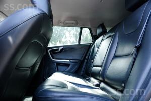 Pelēks Volvo V60 2015 Rīga, ar dzinēja tilpumu 1.60 L un nobraukumu 325 tūkst. km par 7190 €, foto 14 vietnē AUTOMOTO.COM.LV