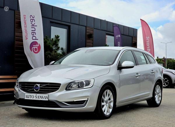 Pelēks Volvo V60 2015 Tauragė, ar dzinēja tilpumu 1.97 L un nobraukumu 245 tūkst. km par 6800 €, foto 1 vietnē AUTOMOTO.COM.LV