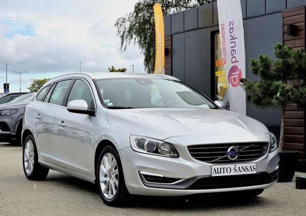 Pelēks Volvo V60 2015 Tauragė, ar dzinēja tilpumu 1.97 L un nobraukumu 245 tūkst. km par 6800 €, foto 2 vietnē AUTOMOTO.COM.LV
