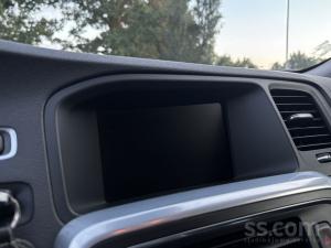 Pelēks Volvo V60 2015 Tukums, ar dzinēja tilpumu 2.00 L un nobraukumu 321 tūkst. km par 7690 €, foto 15 vietnē AUTOMOTO.COM.LV